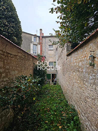 Maison 4 pièces à Fontenay-le-Comte, Le Porteau, Rabelais, à vendre