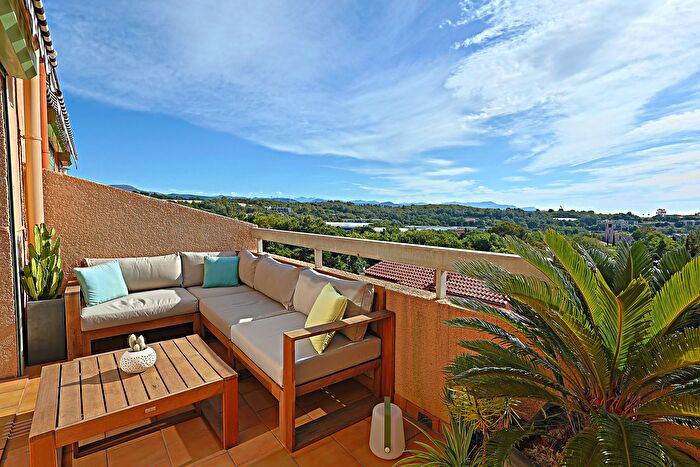 Valbonne, Carbejaire, Haut-Sartoux, Pythagore, Sophia-Antipolis - Appartement 3 pièces à vendre