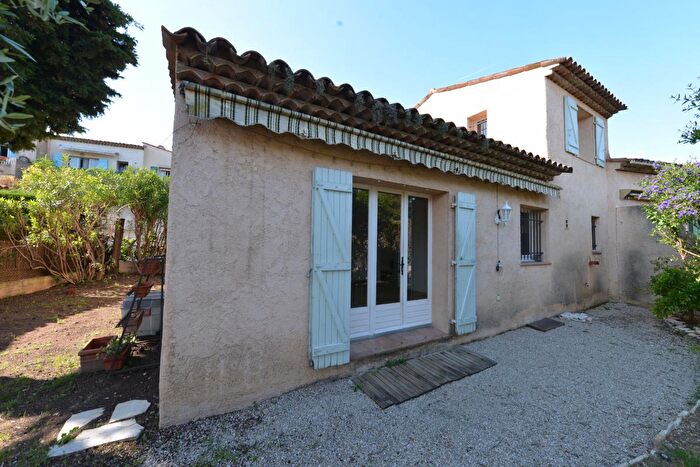 Maison à vendre - Le Rouret - 3 pièces - 2 chambres