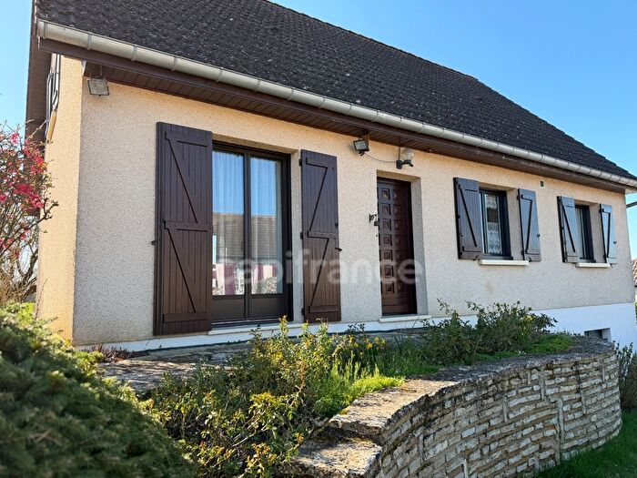 Maison à vendre - Saint-Georges-sur-Baulche - 7 pièces - 4 chambres