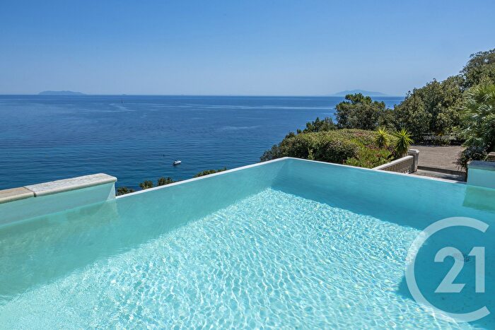 Maison 6 pièces à Brando, à vendre