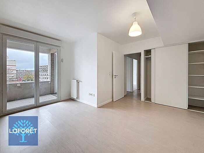 Appartement à louer - Cité Artisanale-Chauffours, Cergy - 5 pièces - 4 chambres