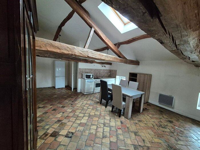 Appartement à louer - Centre Nord, Mâcon - 1 pièce