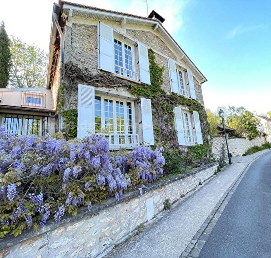 Maison 6 pièces à vendre à Varennes-Jarcy