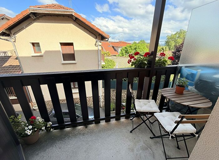 La Côte-Saint-André : Appartement 2 pièces à louer