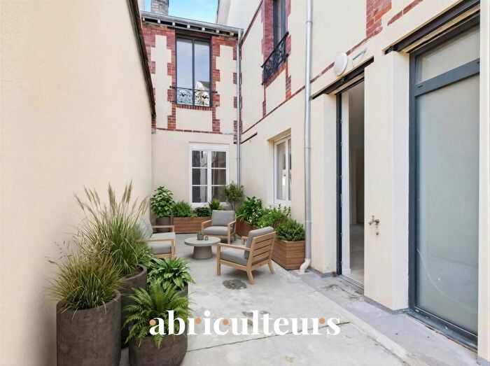 Maison à vendre - Colombes, Henri Martin Estienne dOrves - 5 pièces - 4 chambres