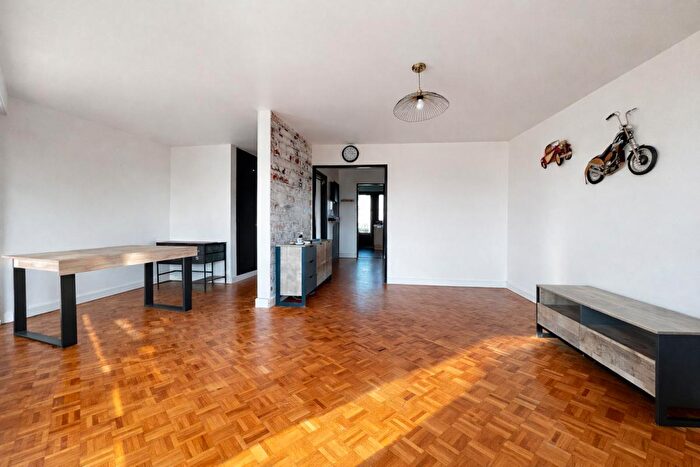 Appartement à vendre - Chennevières-sur-Marne, Le Fort - 4 pièces - 2 chambres