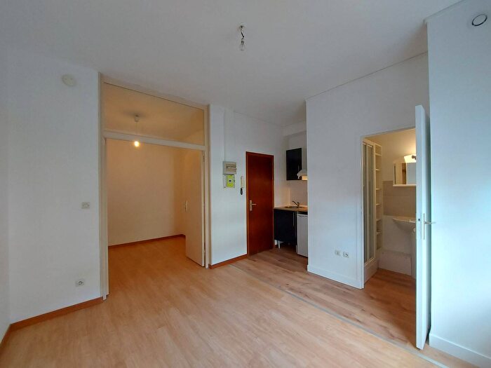 Appartement à louer - Henriville, Amiens - 1 pièce