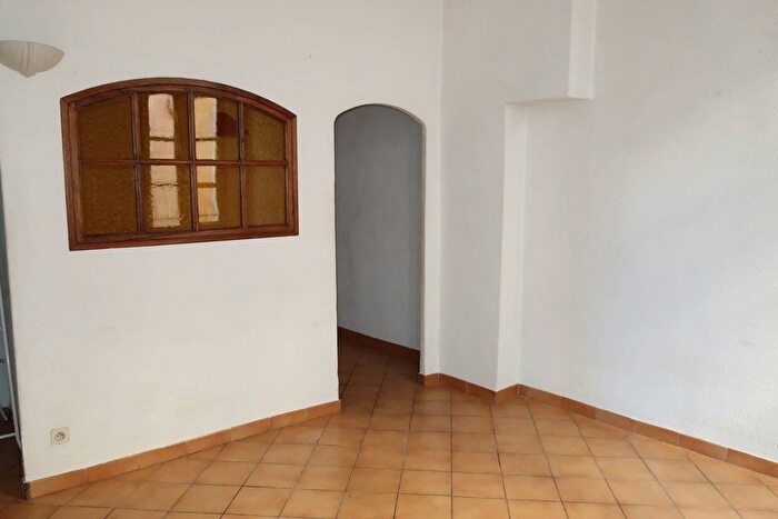 Appartement à louer - Centre Ville, Aix-en-Provence - 2 pièces