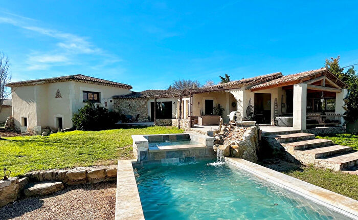 Maison 6 pièces à vendre - Sainte-Cécile-les-Vignes