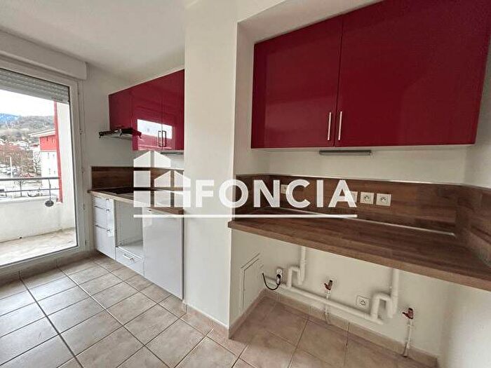 Appartement à louer - Sud Ouest, Eybens - 4 pièces - 3 chambres