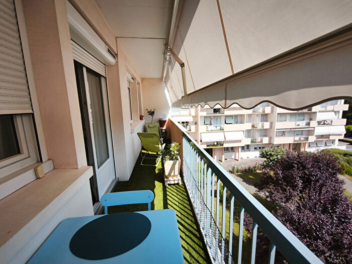 Bourg-en-Bresse, Croix Blanche, Près de Brou, Alagnier : Appartement 3 pièces à vendre