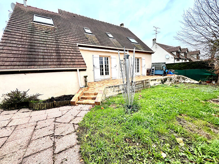 Maison à vendre - Saint-Fargeau-Ponthierry - 6 pièces - 4 chambres