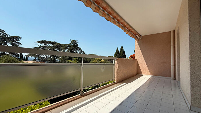 Appartement 3 pièces à Aix-en-Provence, Saint-Donat, Les Platanes, à louer