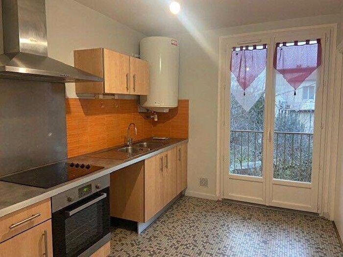 Appartement à louer - Centre Ville Nord, Aix-les-Bains - 3 pièces - 2 chambres