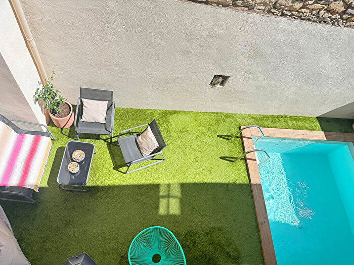 Maison 6 pièces à Uchaud, à vendre