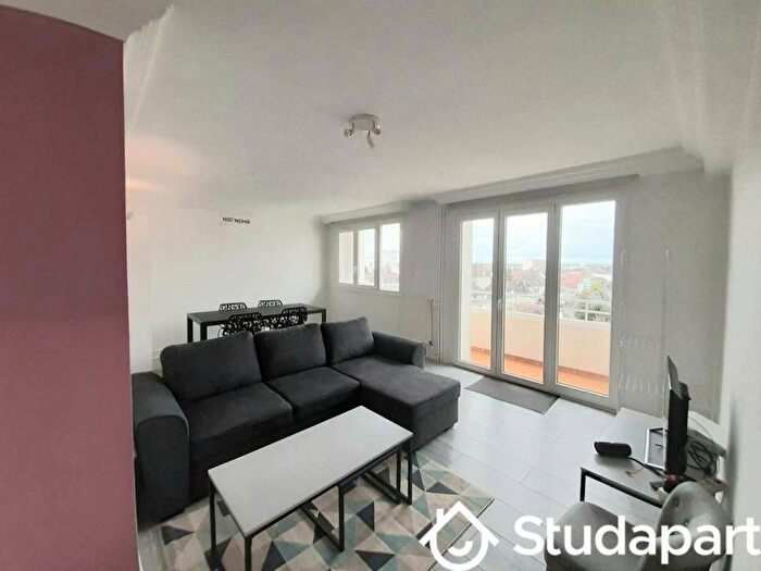 Appartement à louer - Jules Guesde, Troyes - 1 pièce - 3 chambres