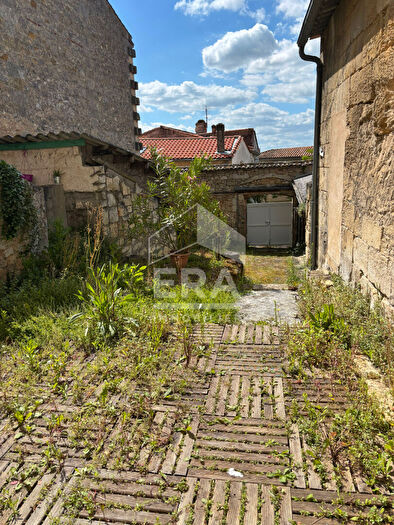 Maison à louer - Bourg - 4 pièces - 3 chambres