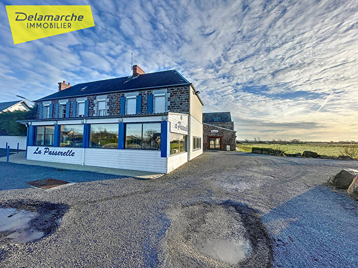 Maison à vendre - Bricqueville-sur-Mer - 9 pièces - 6 chambres