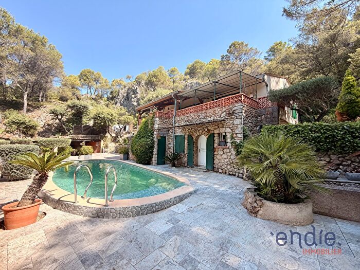 Villecroze - Maison 4 pièces à vendre