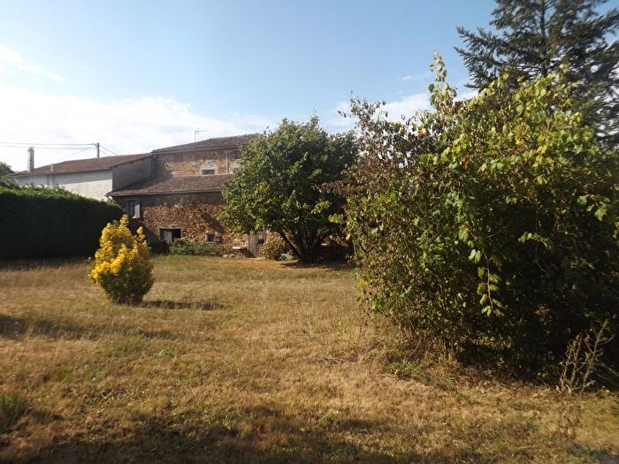 Maison à vendre - Chabrac - 7 pièces - 4 chambres