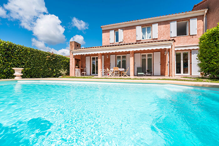 Maison à vendre - Villeneuve-Loubet, Les Hauts de Vaugrenier, Les Maurettes, Vaugrenier - 5 pièces - 4 chambres