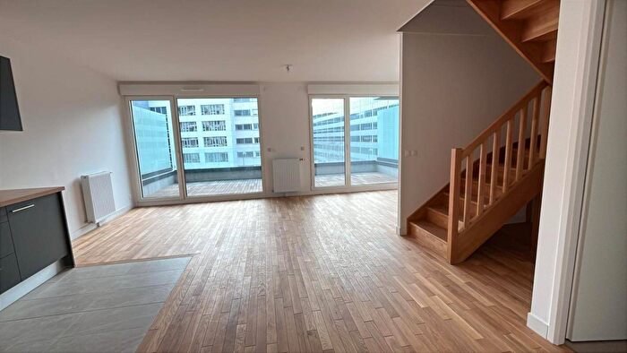 Appartement à louer - Petit Colombes-Charles de Gaulle - 4 pièces - 2 chambres