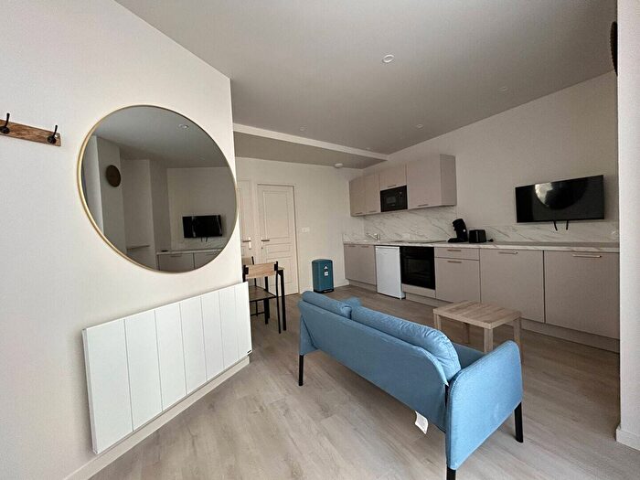 Appartement à louer - Centre Ville Rive Gauche, Laval - 2 pièces - 1 chambre