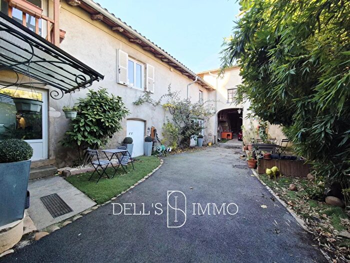 Maison à vendre - Chiroubles - 5 pièces - 3 chambres