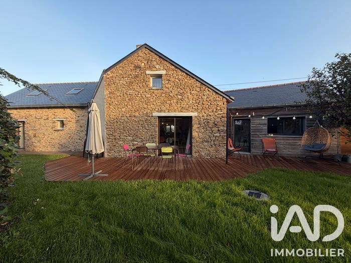 Teillé : Maison 7 pièces à vendre