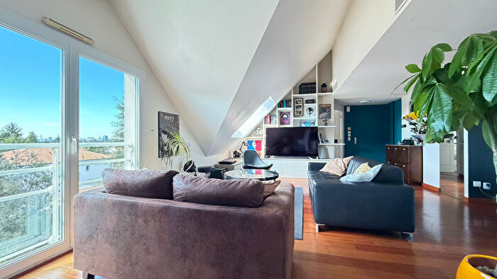 Appartement à vendre - Saint-Sébastien-sur-Loire, Bords de Loire - 6 pièces - 5 chambres