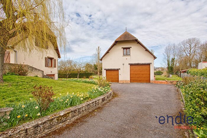 Maison à vendre - Mézidon-Canon - 5 pièces - 4 chambres