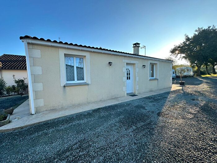 Maison à vendre - Saintes, Centre-ville - 3 pièces - 2 chambres