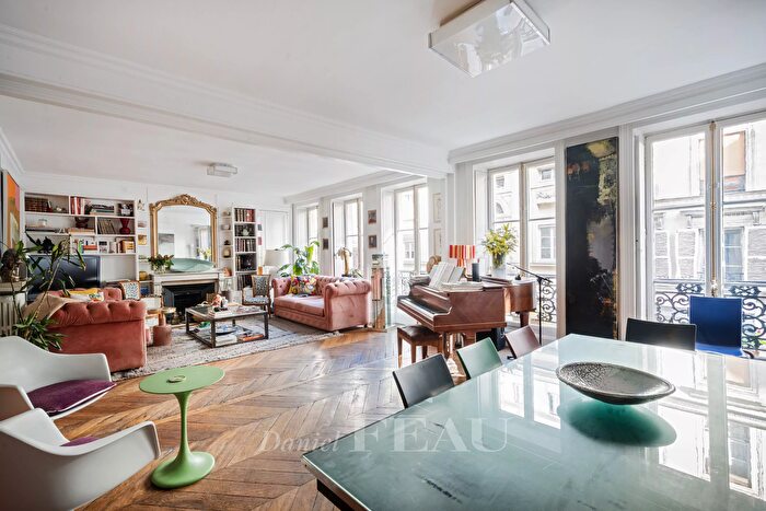 Appartement à vendre - Paris e , Lorette, Martyrs - 5 pièces - 3 chambres