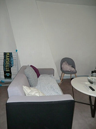 Appartement à louer - Chalon-sur-Saône, Centre-ville - 2 pièces - 1 chambre