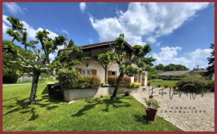 Maison à vendre - Roaillan - 5 pièces - 4 chambres