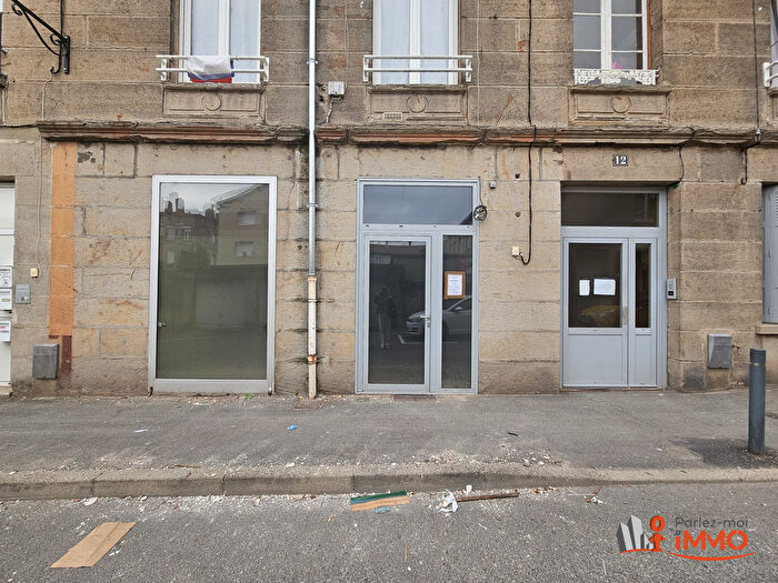 Appartement 4 pièces à Saint-Genest-Lerpt, à vendre