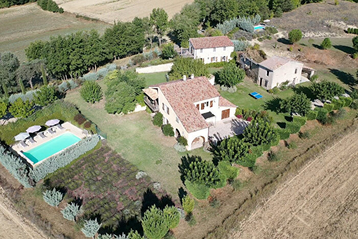 Maison à vendre - Lurs - 10 pièces - 7 chambres