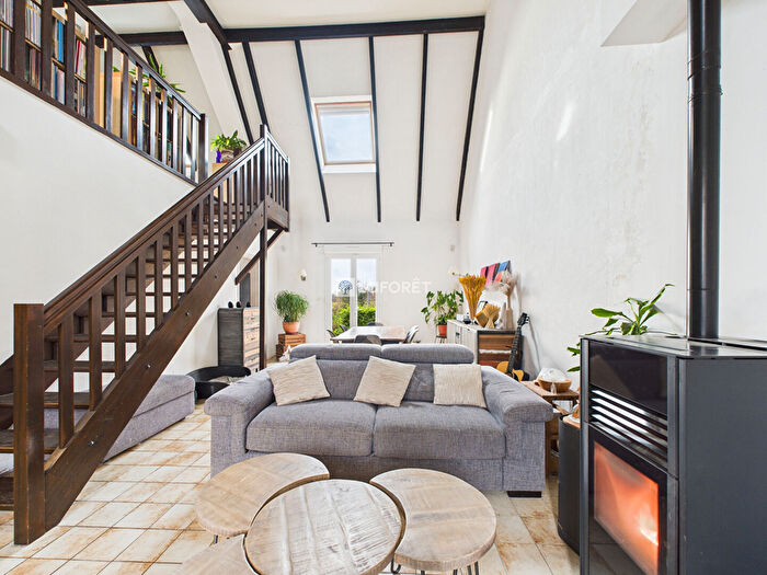 Maison à vendre - Plomelin - 7 pièces - 4 chambres