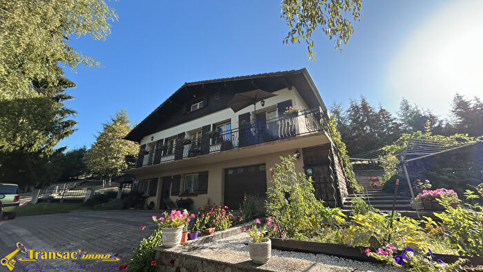 Vollore-Montagne - Maison 12 pièces à vendre