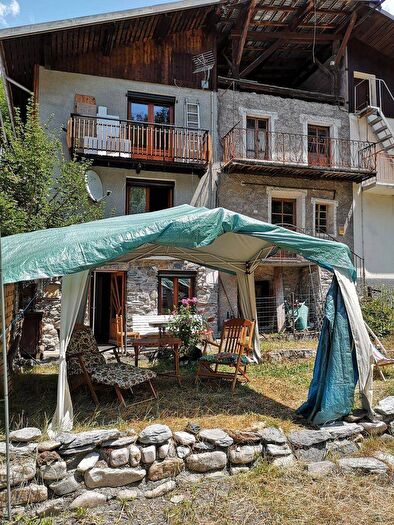 Maison à louer - Bozel - 5 pièces - 4 chambres