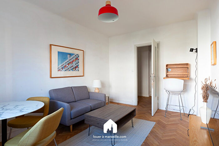Appartement à louer - Marseille e , Le Camas - 2 pièces - 1 chambre