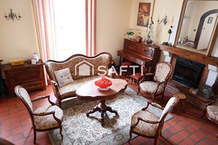 Maison à vendre - Château-Gontier - 6 pièces - 3 chambres
