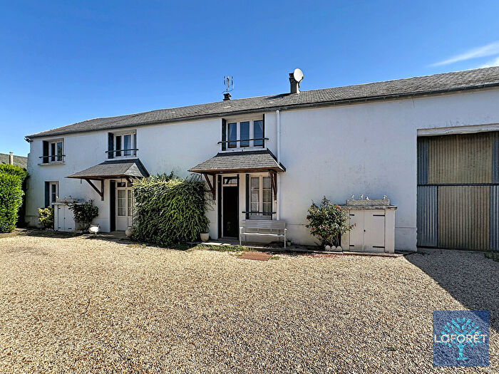 Abbéville-la-Rivière : Maison 7 pièces à vendre