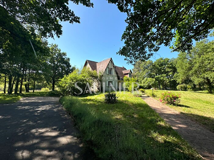 Maison 9 pièces à vendre - Azay-sur-Cher