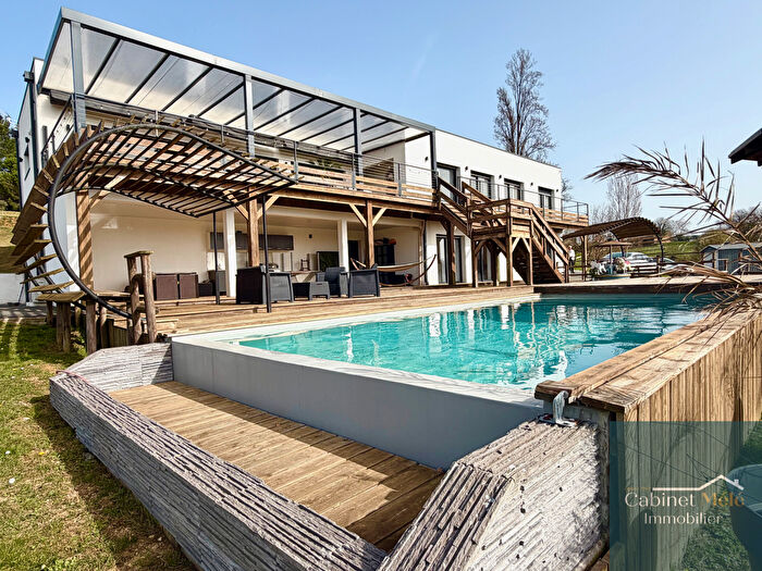 Maison à vendre - Saint-Genès-de-Lombaud - 7 pièces - 6 chambres