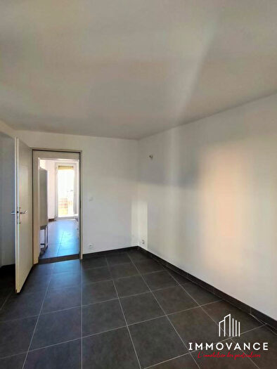 Appartement à louer - Alès, Prés Saint-Jean - 3 pièces - 2 chambres