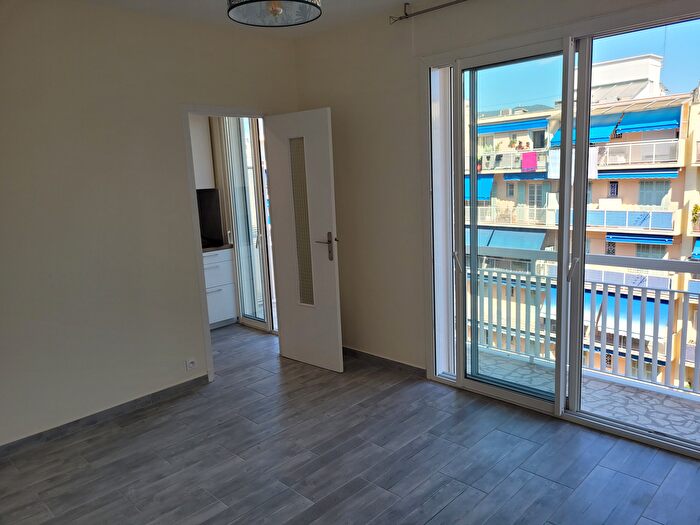 Appartement 1 pièce à Nice, Thiers, Musicien, à vendre
