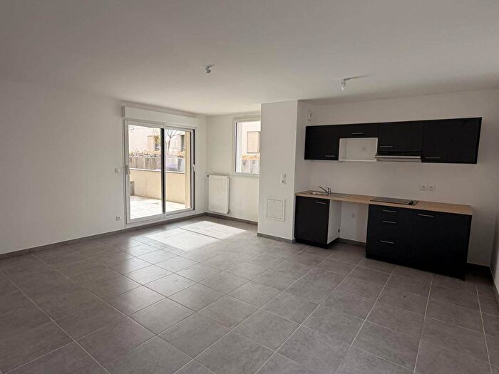 Le Centre-Centre Ville, Roanne : Appartement 4 pièces à louer