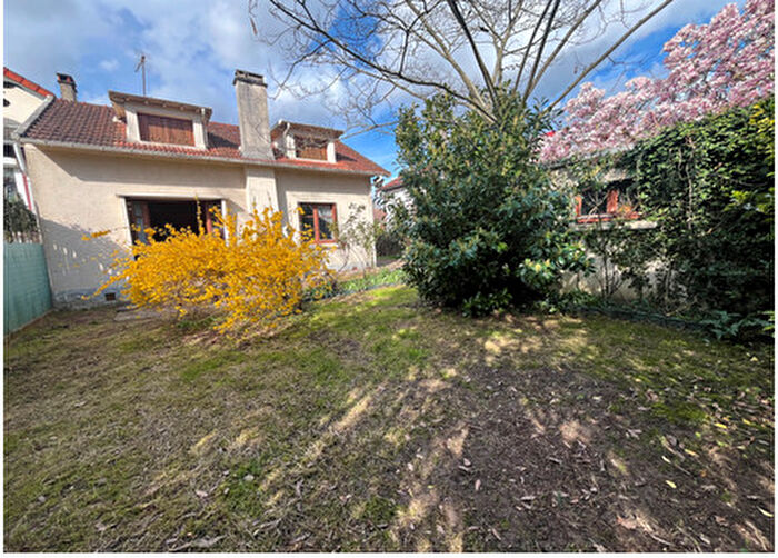 Maison à vendre - Yerres, Grosbois, Sablière, Mare-Armée - 5 pièces - 3 chambres